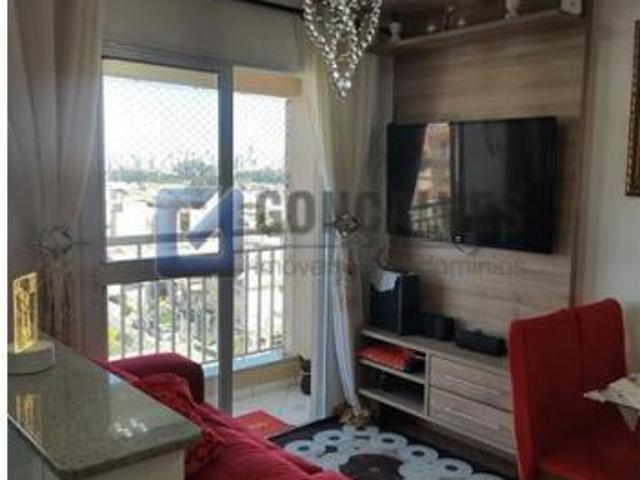 Apartamento 2 Quartos com 1 Vaga no Utinga, Santo André – 55m² Piso Laminado