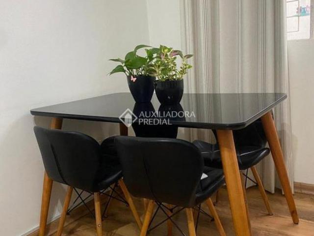 Apartamento 2 quartos com 1 vaga no bairro Santana em Porto Alegre/RS