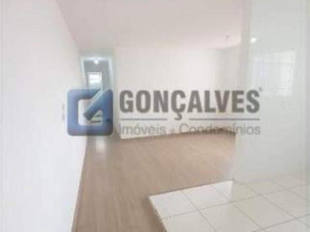 Apartamento 2 Quartos com 1 Vaga — Parque Residencial Tiradentes, SBC