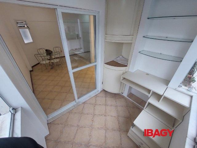 Apartamento 2 Quartos Carvoeira 72m²
