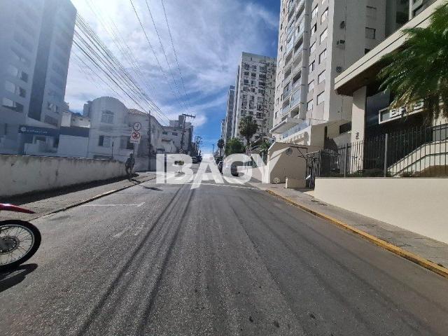 Apartamento 2 Quartos Centro 67m²