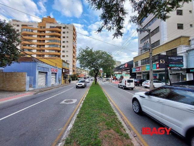 Apartamento 2 Quartos Centro 60m²