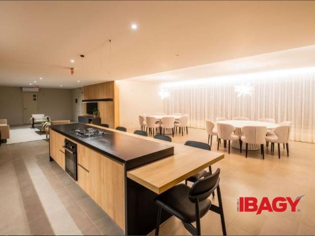 Apartamento 2 Quartos Centro 71m²