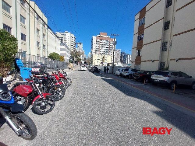 Apartamento 2 Quartos Centro