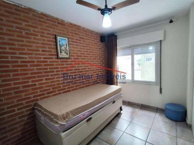 Apartamento 2 Quartos a 1 Quadra da Praia a Venda na Pompéia