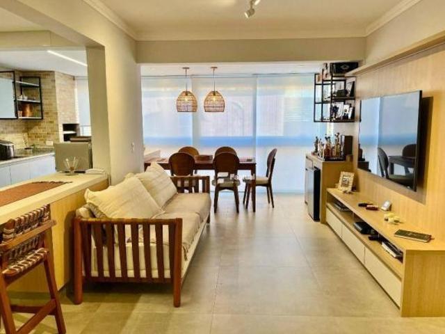 Apartamento 2 quartos, a venda na Enseada Guarujá/SP