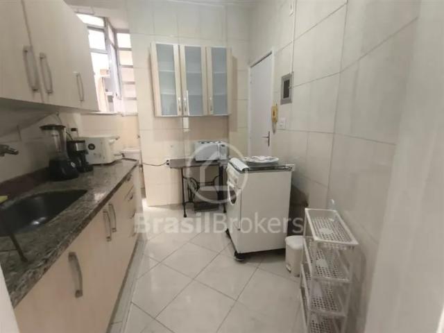 Apartamento 2 Quartos à Venda na Rua Barata Ribeiro Copacabana