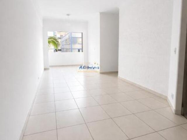 Apartamento em Vila Tupi Apenas 100mts da Praia Lazer!