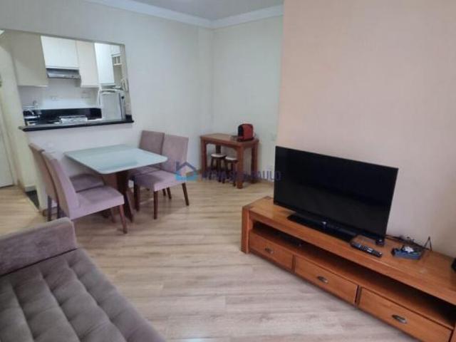 Apartamento 2 Quartos, andar alto,varanda,suíte, 2 Vagas, lazer !10 min a pé Metrô Pça. Arvore