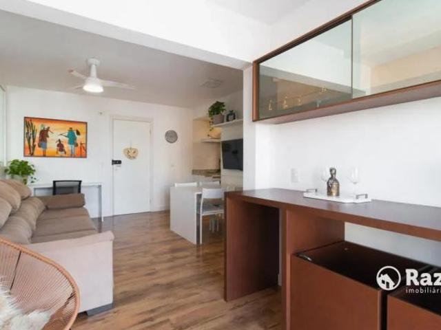 APARTAMENTO 2 QUARTOS ÁREA TOTAL DE 96,75 m² CENTRO REF 6046 RAZÃO