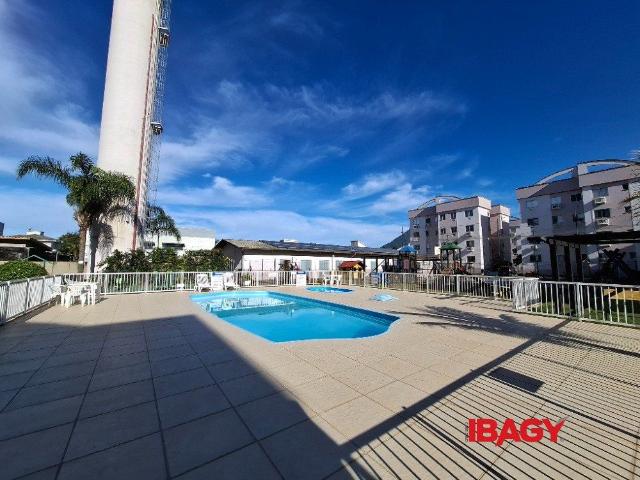 Apartamento 2 Quartos Aririú 39m²