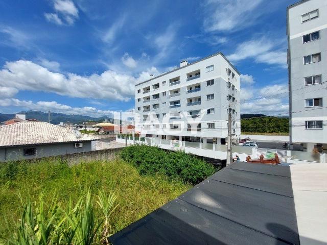 Apartamento 2 Quartos Aririú 64m²