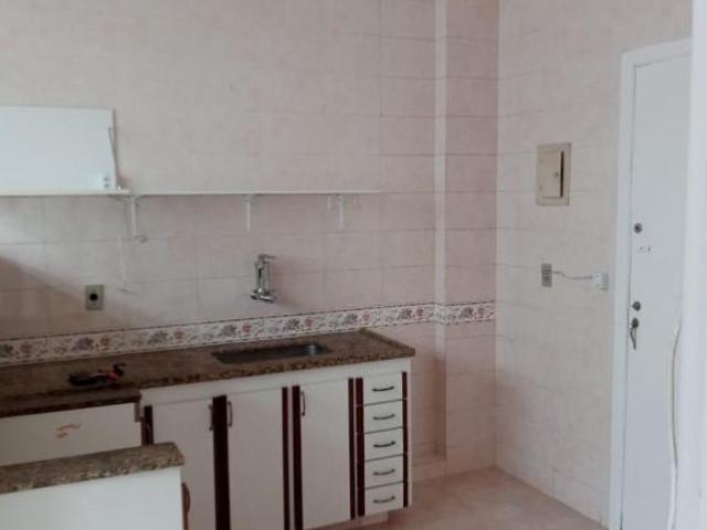 Apartamento 2 quartos armários, rua Buenos Aires, Bairro Sion, B Hte