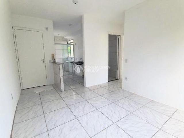 Apartamento 2 quartos, desocupado e pronto para morar no bairro Cavalhada!