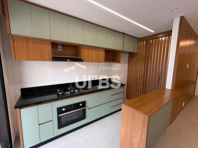 Apartamento 2 quartos e 2 suítes. Com armários e ar condicionado. Opus Gyro Vaca Brava