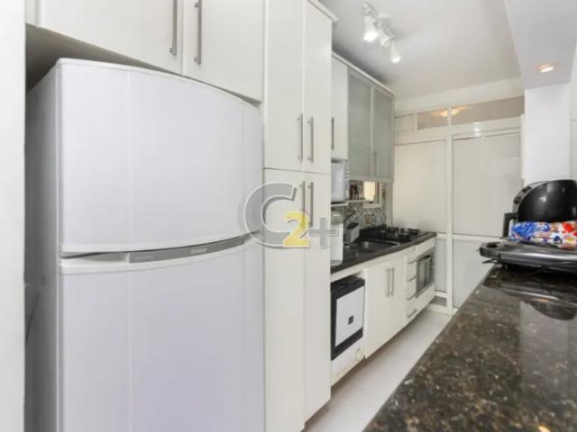 Apartamento 2 quartos e uma vaga a venda em ótima localização da Pompéia!
