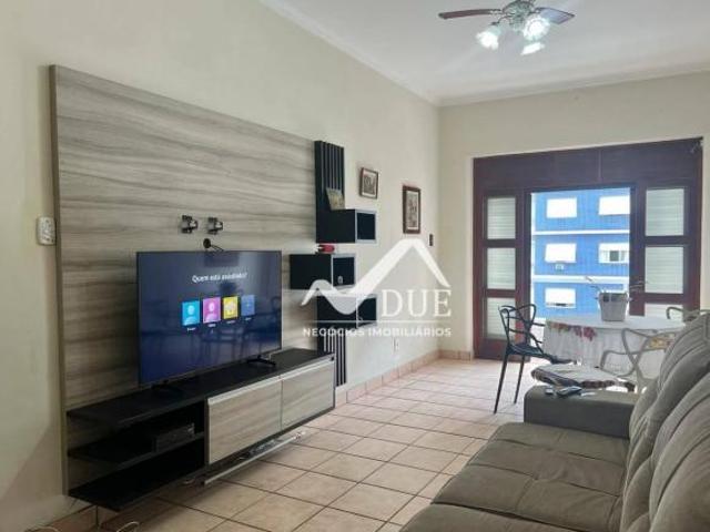 Apartamento 2 quartos e dependência na quadra da praia no Bairro Boqueirão em Santos