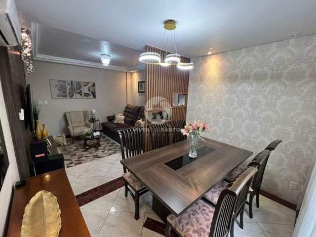 Apartamento 2 quartos, elevador e garagem Embaré Santos