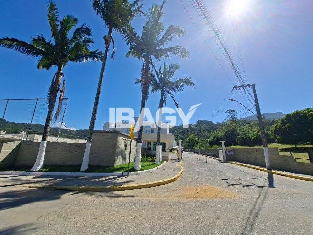 Apartamento 2 Quartos Fundos 49m²