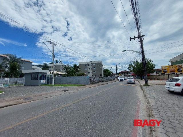 Apartamento 2 Quartos Fundos 57m²