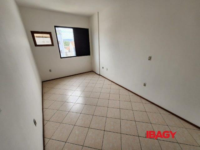 Apartamento 2 Quartos Ingleses Do Rio Vermelho 64m²