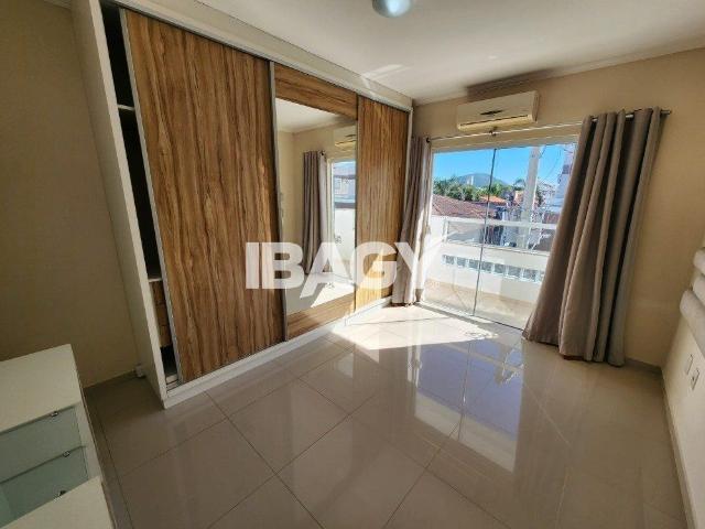 Apartamento 2 Quartos Ingleses Do Rio Vermelho 65m²