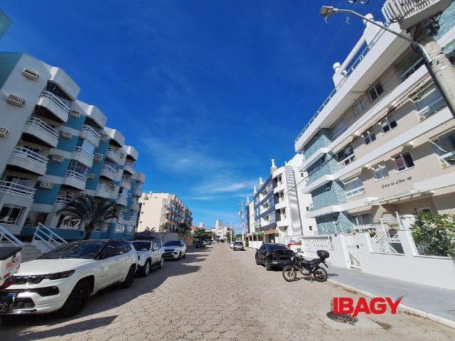 Apartamento 2 Quartos Ingleses Do Rio Vermelho 77m²