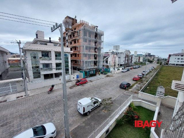 Apartamento 2 Quartos Ingleses Do Rio Vermelho 84m²