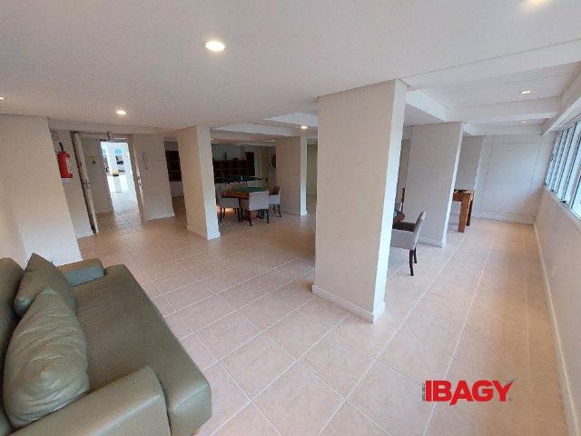 Apartamento 2 Quartos Itacorubi 74m²