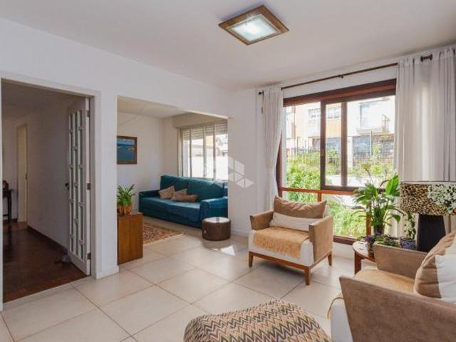 APARTAMENTO 2 QUARTOS MENINO DEUS