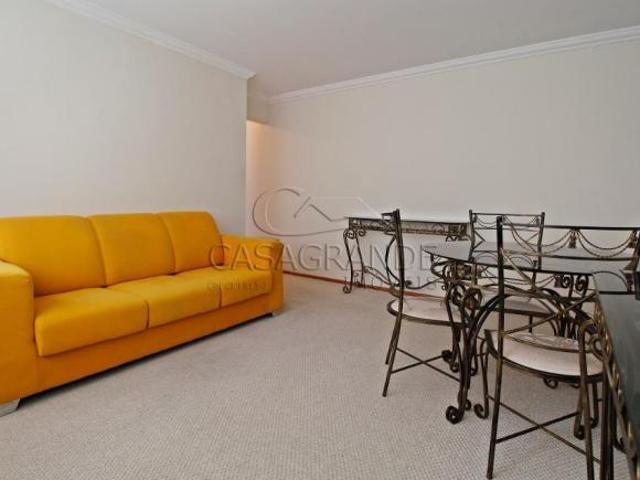 Apartamento 2 quartos no Cabral ao lado da Panificadora na Requinte R$530.000,00