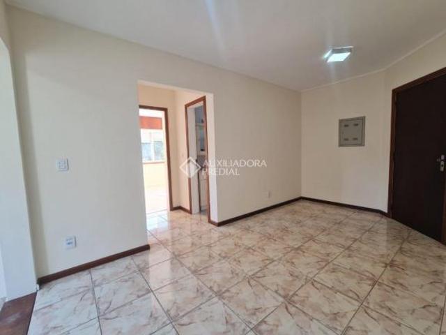 Apartamento 2 quartos no bairro Cavalhada, Porto Alegre
