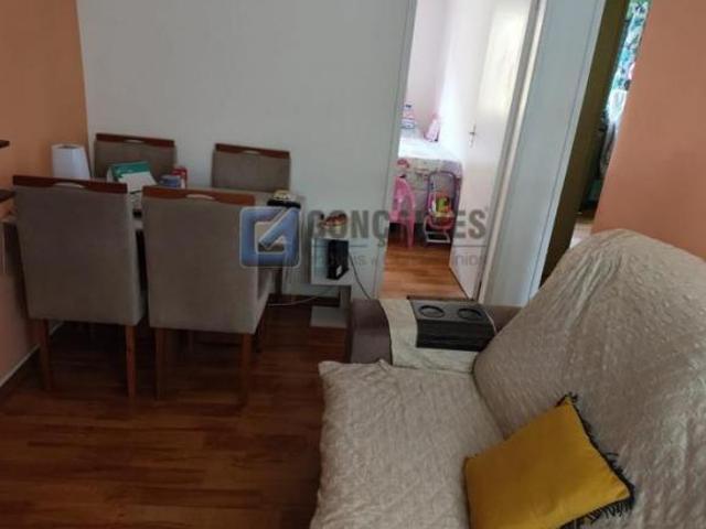 Apartamento 2 Quartos no Jardim Iraja, SBCamp, 52m² – 1 Vaga, Sem Elevador