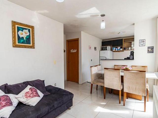 Apartamento 2 quartos no Pinheirinho e vaga de garagem coberta