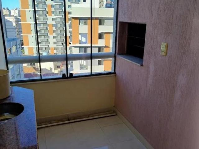 Apartamento 2 quartos, sacada com churrasqueira e garagem no bairro Cidade Baix