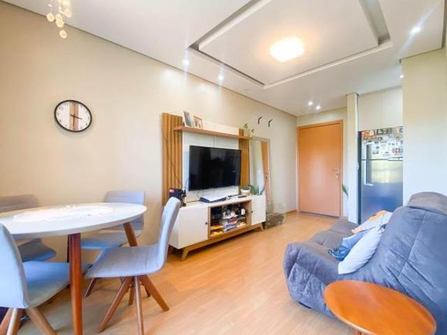 Apartamento / 2 Quartos / Sacada e Churrasqueira / 1 Vaga / Santa Fé / Porto Alegre / RS
