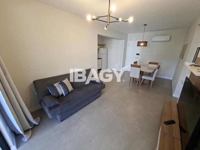 Apartamento 2 Quartos Saco Grande 74m²