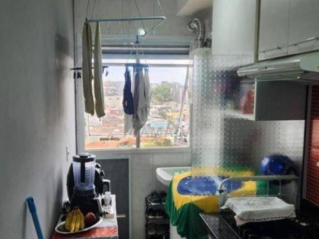Apartamento 2 quartos, sala com sacada, cozinha, area de serviço