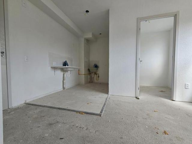 Apartamento 2 Quartos, Sala e Cozinha Próximo à Estação Vila Prudente