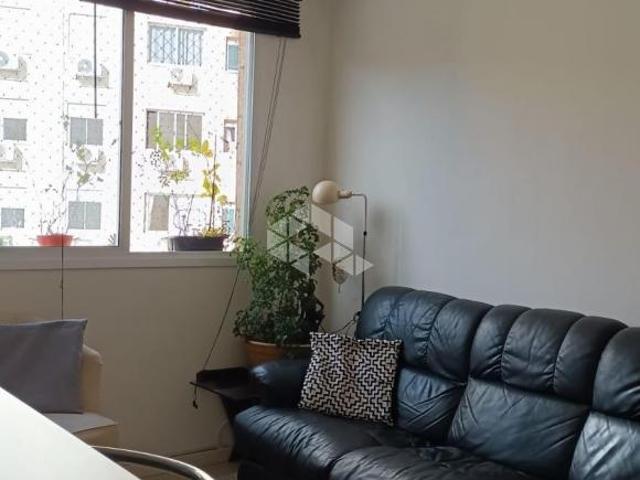 Apartamento 2 quartos semi mobiliado com vaga de garagem