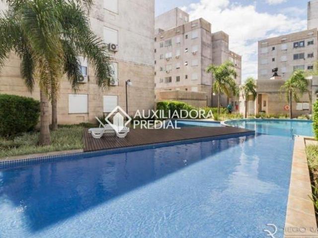 Apartamento 2 quartos semi mobiliado banho social e garagem no centro de Ipanema
