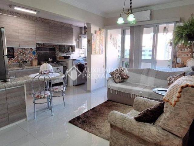 Apartamento 2 quartos, semimobiliado no Bairro Centro