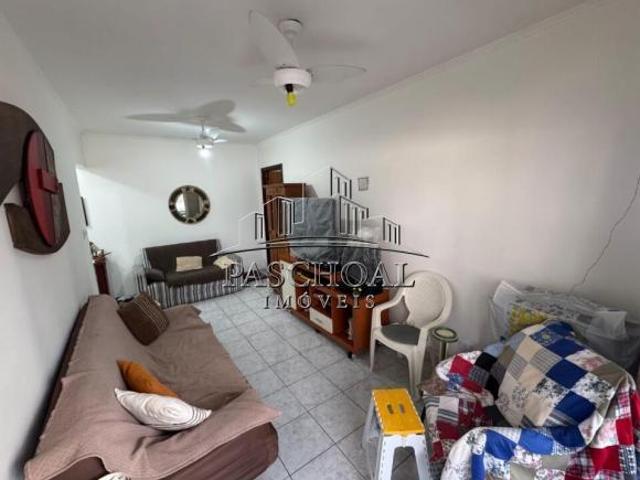 Apartamento 2 quartos sendo 1 suite. 150 metros da praia. Canto do Forte