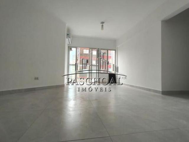 Apartamento 2 quartos sendo 1 suite. frente rua. Tupi