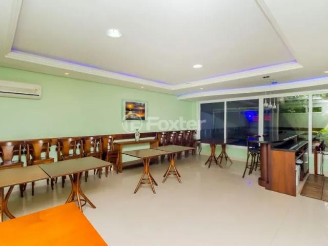 Vende se apartamento com 2 quartos, 1 suíte, no Menino Deus Porto Alegre RS