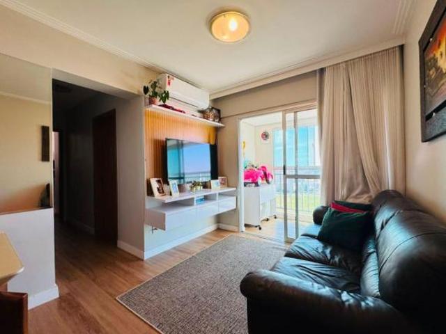 Apartamento 2 quartos, suíte, área de lazer, vista livre, próximo ao metrô. Samambaia Sul