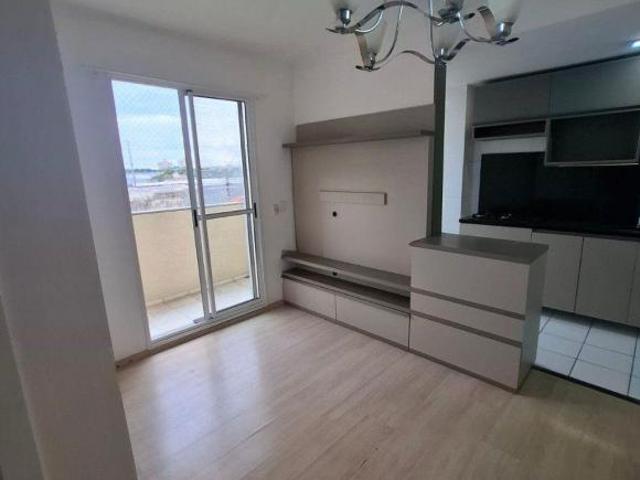 Apartamento 2 Quartos, Suíte, Vaga, Elevador no Condomínio Boulevard