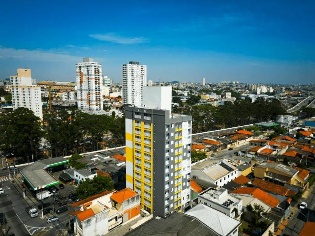 Apartamento, 2 Quartos para Alugar, 35 m² por R$ 1.950,00