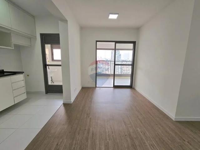 Apartamento, 2 Quartos para Alugar, 72 m² por R$ 4.000,00