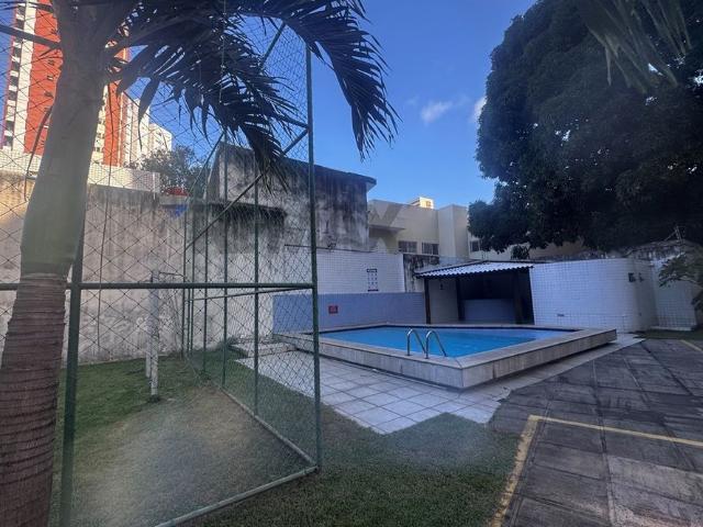 Apartamento 2 quartos para locação, na melhor localização do Espinheiro